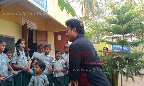 Amid The Election Campaign In Erode Minister Anbil Mahesh Poiyamozhi