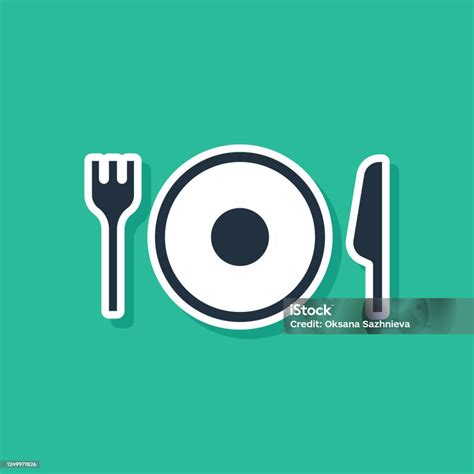 녹색 배경에 고립 된 파란색 접시 포크 및 칼 아이콘 칼 붙이 기호 레스토랑 간판 벡터 그릇에 대한 스톡 벡터 아트 및 기타
