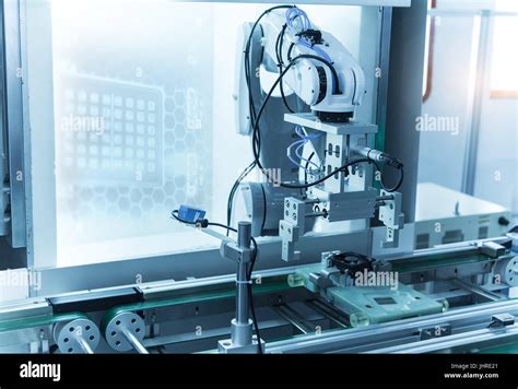 Système Dautomatisation Et Robotique Sur Lapplication De Commande Du Bras Robot Automatiser