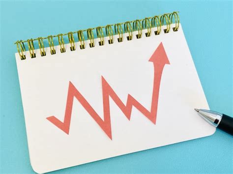 営業の生産性が低下する原因とは？向上させる方法や成功事例も紹介！ 業務効率化ガイド｜業務効率化のノウハウを発信するメディア