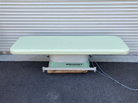 【目立った傷や汚れなし】【美品】belmont 電動油圧式診察台 タカラベルモントの落札情報詳細 ヤフオク落札価格情報 オークフリー
