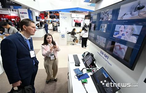 딥엑스의 인공지능 반도체 칩 전자신문