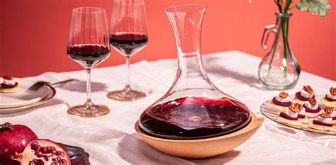 Decanters And Carafes Elegant Tools For Wine Aeration And Serving Vacu