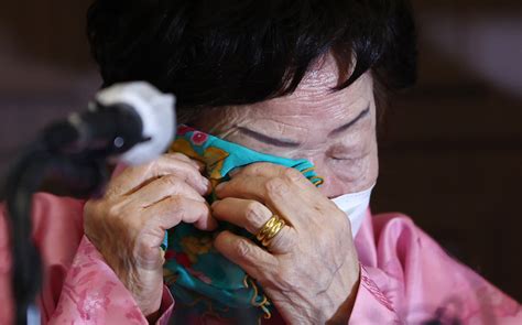 이용수 할머니 “위안부 문제 국제재판소 가야” 시사저널