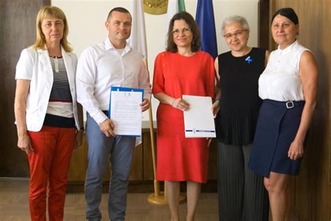Пенчо Милков подписа меморандум за сътрудничество с Върховния