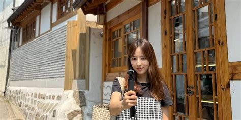 기성용♥ 한혜진 딸맘 맞아 청량한 40대 리즈 미모 Fashionnavi