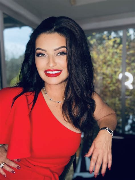 Meet International Escort Stephanie Independent Escort Girls