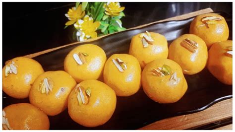 दिवाळी स्पेशल बेसन लाडू अप्रतिम चवीचे आणि तोंडात टाकताच विरघळणारे असे