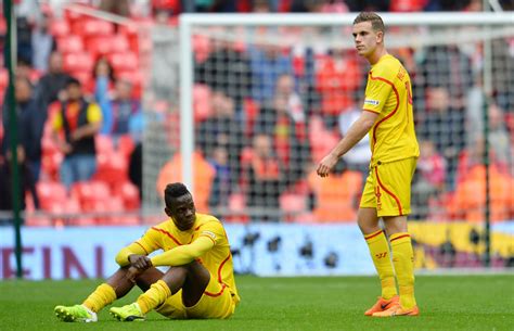 Liverpool Striker Mario Balotelli Protests Controversial Offside