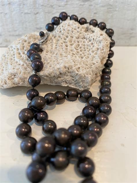 Vintage Cultured Pearls Gem