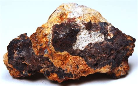 Eskolaite Varmland Sweden Taille4 X 2 X 15 Cm Eskolaite Is A Black