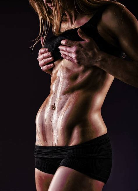 German Fitness Model Mona B Scrolller