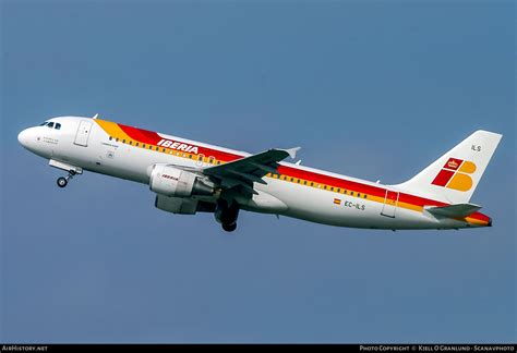 Aircraft Photo Of Ec Ils Airbus A320 214 Iberia