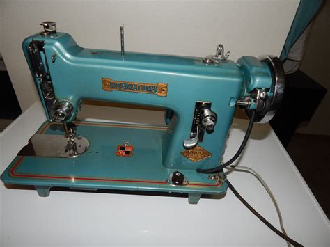 Vintage Sewing Machine Collectors Weekly