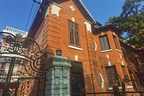 逛多伦路文化名人街与甜爱路浪漫街 老小孩讲述
