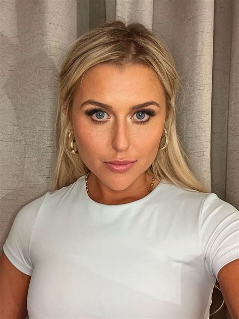 No Cleavage No Cosmetic Procedures Am I Cute Enough To Get Your