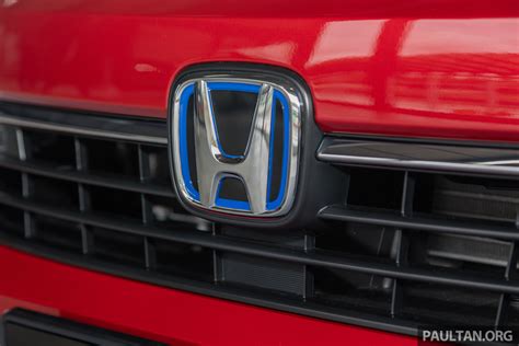 Honda Civic RS EHEV Exterior BM Paul Tan S Automotive News
