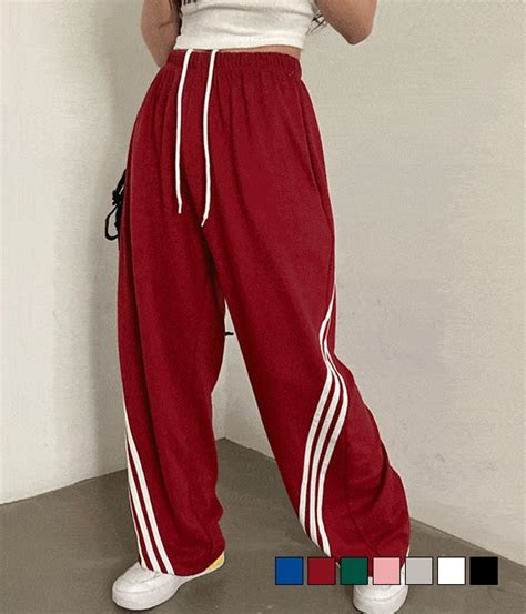 기프티박스 무료배송 트렌디한 핏 사선 라인배색 삼선 트레이닝 와이드 팬츠