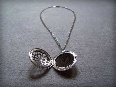 Greetings From Nelland Aromatherapy Necklace