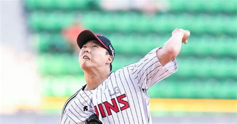 29일만에 승리 기회 차우찬 롯데전 7⅔이닝 4자책