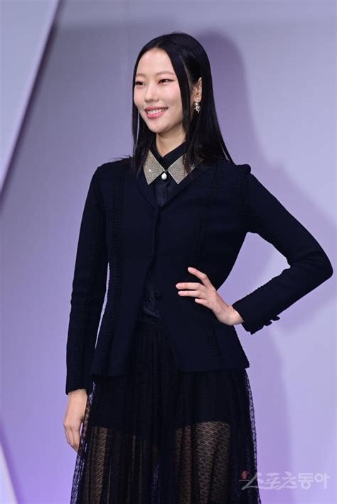 박희정 시크함 속 러블리 미소 포토 ｜스포츠동아