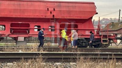 Un copil de 12 ani din Iași a murit după ce a fost lovit de tren