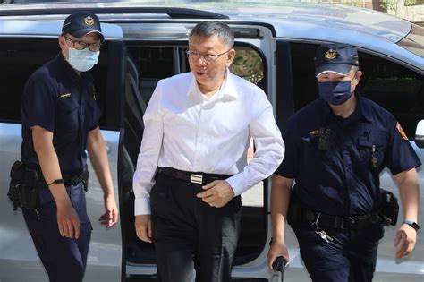 幕後》聽到柯文哲被羈押禁見的那一刻 平常「惦惦」的台北市都發局公務員變這樣 風傳媒