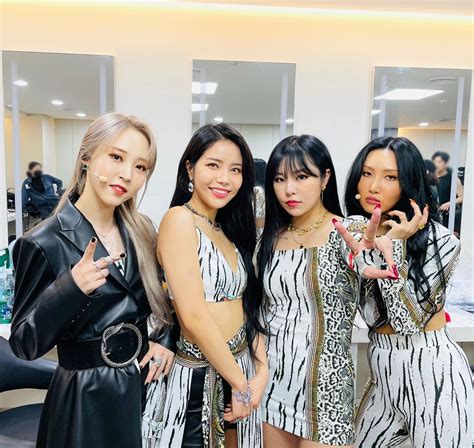 마마무mamamoo On Twitter Mamamoo Moonbyul Mamamoo Kpop