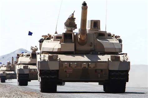 Actu Socialisme Non Aux Chars De Lotan En Ukraine Luttons Contre L