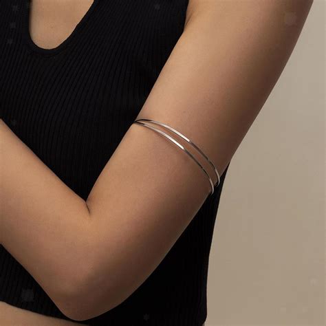 Cuore Bastone Affabile Bracciale Braccio Superiore Costoso Provvisorio