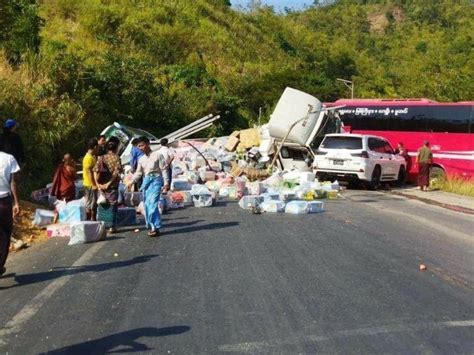 မြဝတီ ကော့ကရိတ် အာရှလမ်း၌ ကား ၅ စီးဆင့်တိုက်မှုဖြစ်ပွားခဲ့ရာ လူ ၃ ဦးထက်မနည်း ဒဏ်ရာရရှိ