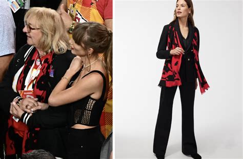 Donna Kelces Super Bowl Scarf Shop Similar Styles At Chicos