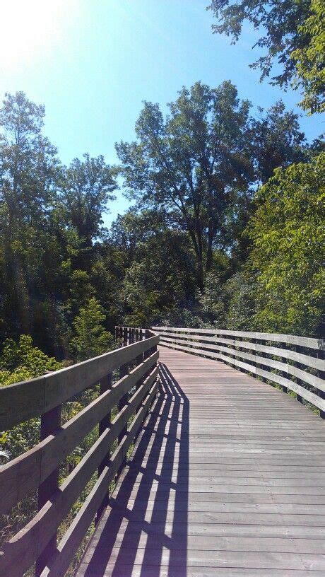 Exploring The Scenic Oak Leaf Trail