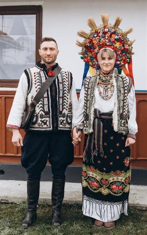 Pin By Mariya Sychenko On Украінський стрій Ukrainian Clothing Folk Fashion Ukraine Clothing