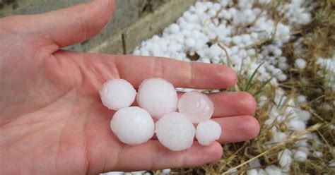 ひょう雹とあられ霰の違いを解説します 気象予報士のぶやんの学習帳