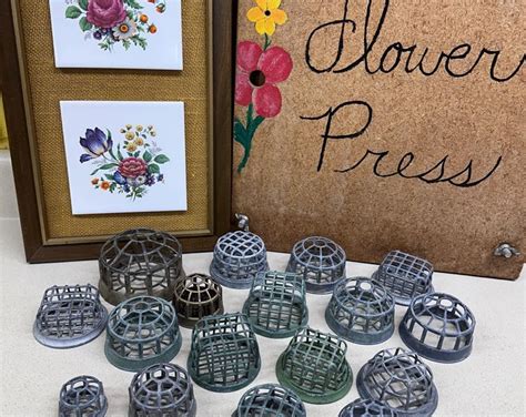 Vintage Flower Frogs Flower Cage Metal Basket Flower Floral Arrangement