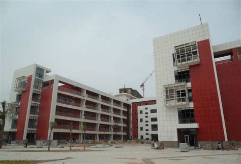 陕西榆林新一中学 教学楼 工程案例 新型防火复合材料防火铝复合板 江苏协诚科技发展有限公司