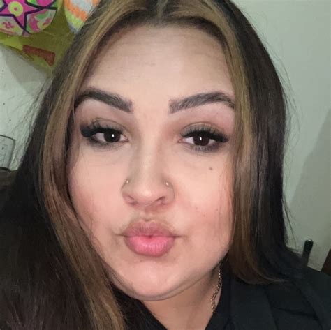 Rashell Buenrostro Office Coordinator Sammis Esthetic Linkedin