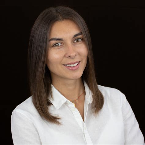 Lucija Pongrac Online Marketing Managerin Charicomm Gmbh Xing