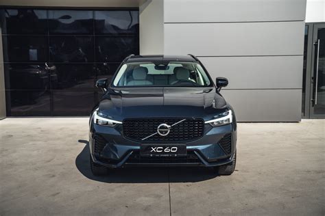 Volvo Xc60 B4d Awd At8 Plus Dark Volvistisk