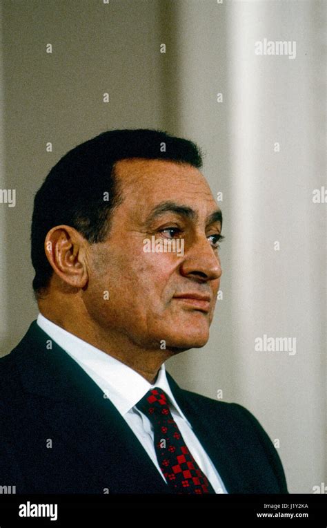 Egyptian President Hosni Mubarak Delivers His Remarks To Reporters In