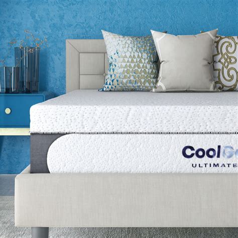 Cool Gel 14 Gel Memory Foam Mattress With Bonus 2 Pillows Queen