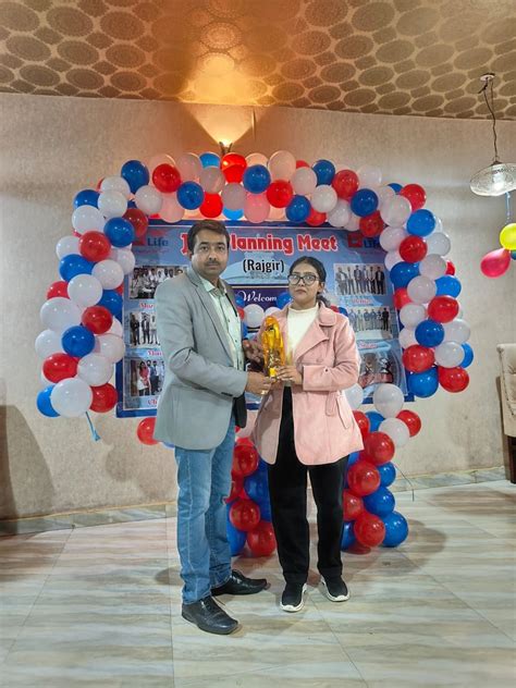 Newyearcelebration Hdfclife Rewardandrecognition Varsha Kumari 37 Comments