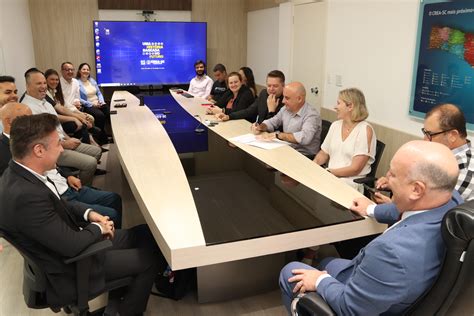 CREA SC assina contrato ACATE para Programa de Inovação Aberta