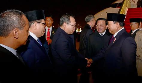 Kunjungan Perdana, Presiden Prabowo Tiba di Beijing