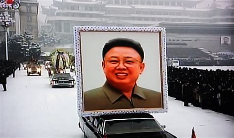 이동하는 김정일 국방위원장 영정 연합뉴스