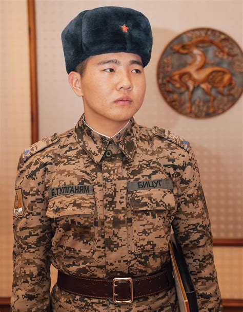 Монгол Улсын Батлан хамгаалах яам ᠮᠣᠩᠭᠣᠯ ᠤᠯᠤᠰ ᠤᠨ ᠪᠠᠲᠤᠯᠠᠨ ᠬᠠᠮᠠᠭᠠᠯᠠᠬᠤ ᠶᠠᠮᠤ Монгол Улсын