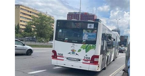 Жена твърди че шофьор на градски автобус в София затиснал и влачил 12