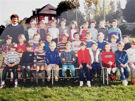 Photo De Classe Ce1 19841985 De 1984 Ecole Primaire Publique