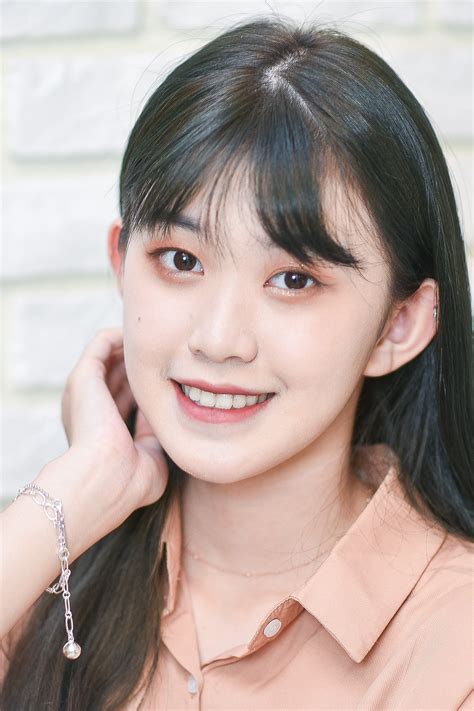 Hsin Ling Chi Wiki Biography Age Gallery Spouse And More